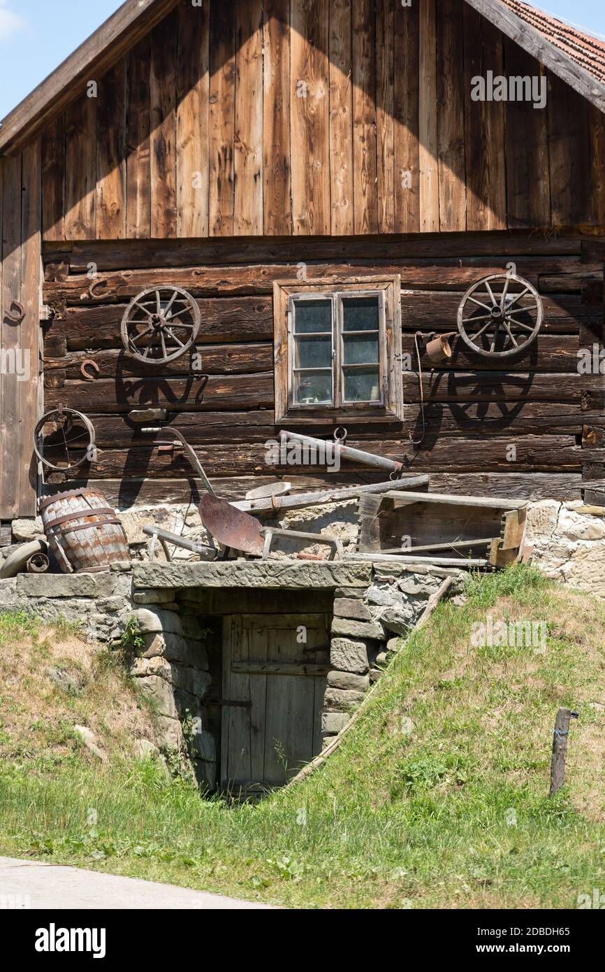 Traditional rural farmhouse in Poland Stock Photo - Alamy