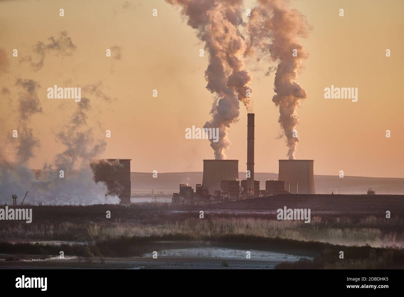 Power plant polluting the atmosphere in Visonta, Matra, Hungary Stock ...