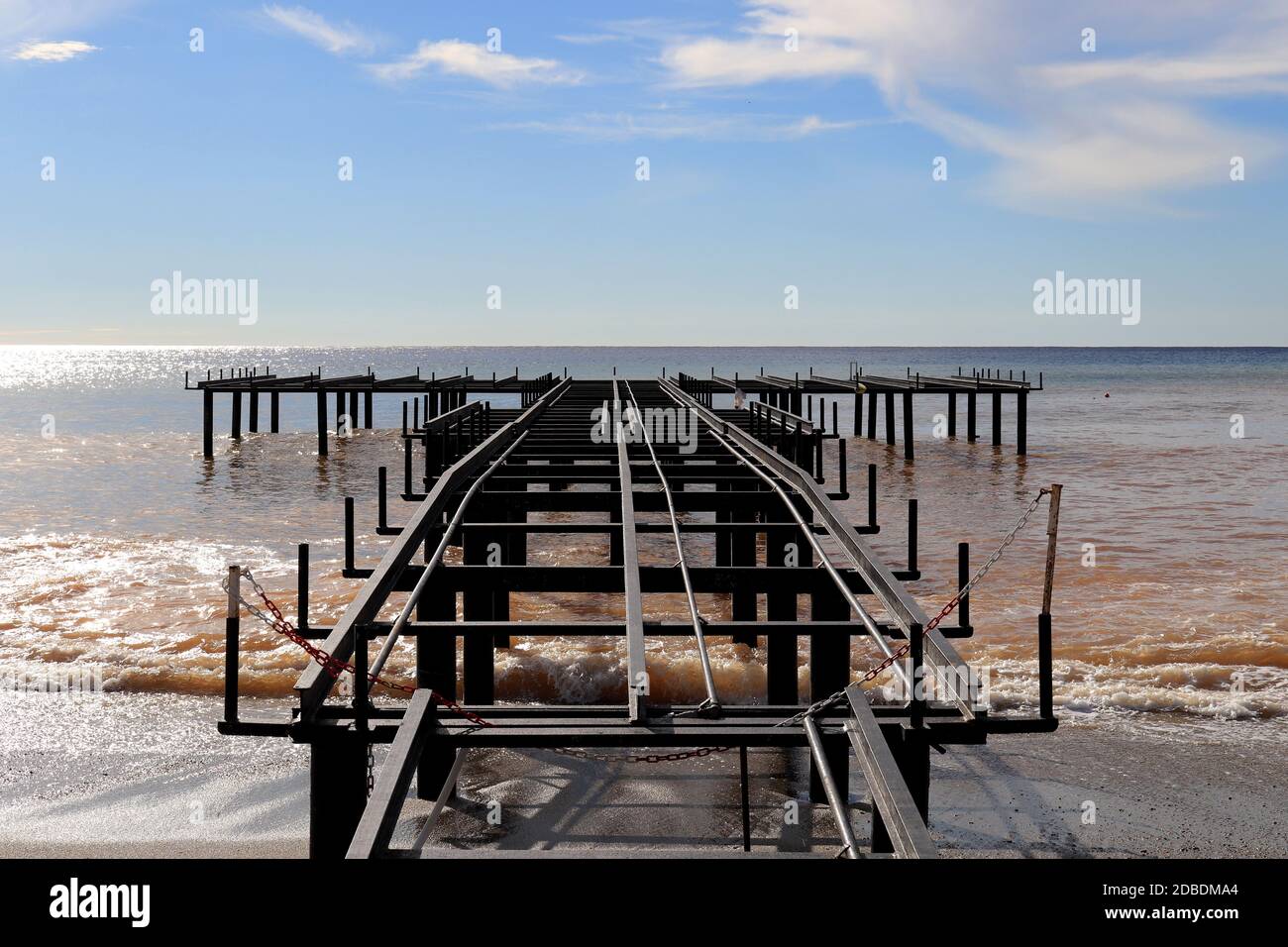 Rustic pier hi-res stock photography and images - Alamy