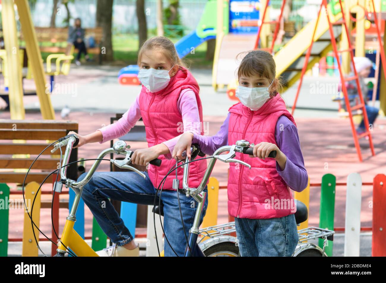 Teen cycling mask hi-res stock photography and images - Alamy