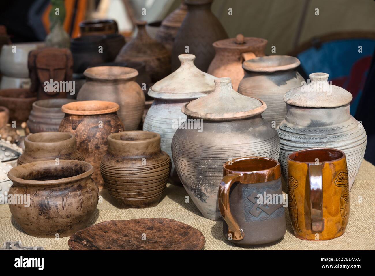 handmade ceramic pottery in a roadside market Stock Photo - Alamy