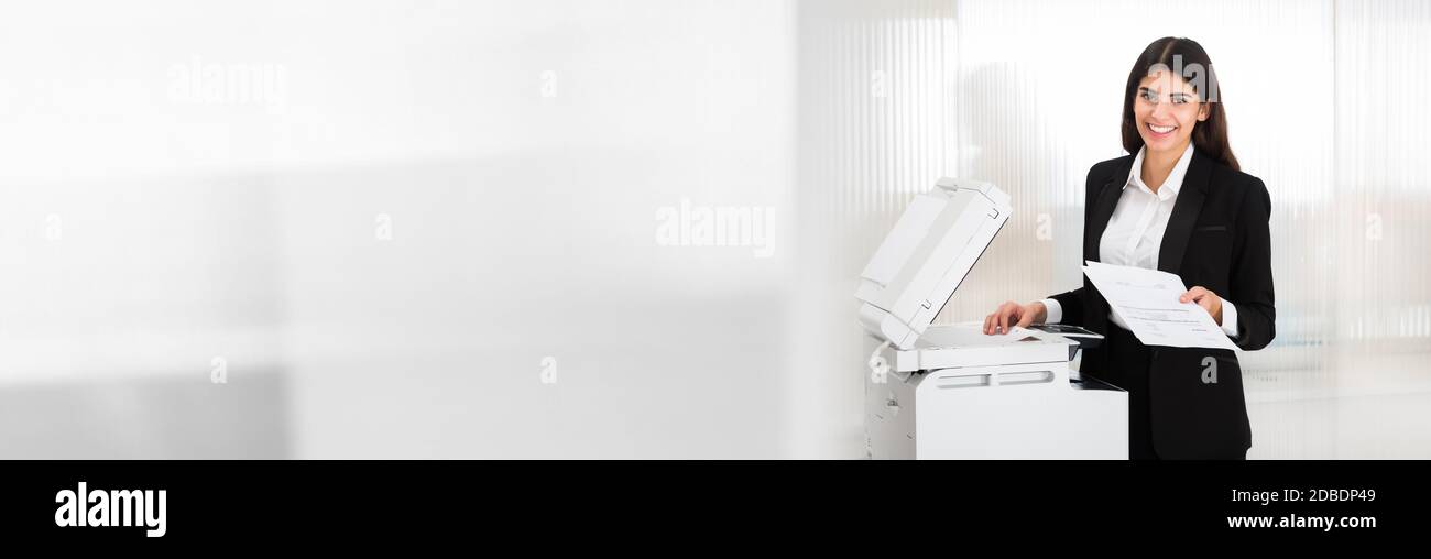 Woman photocopy machine hi-res stock photography and images - Alamy