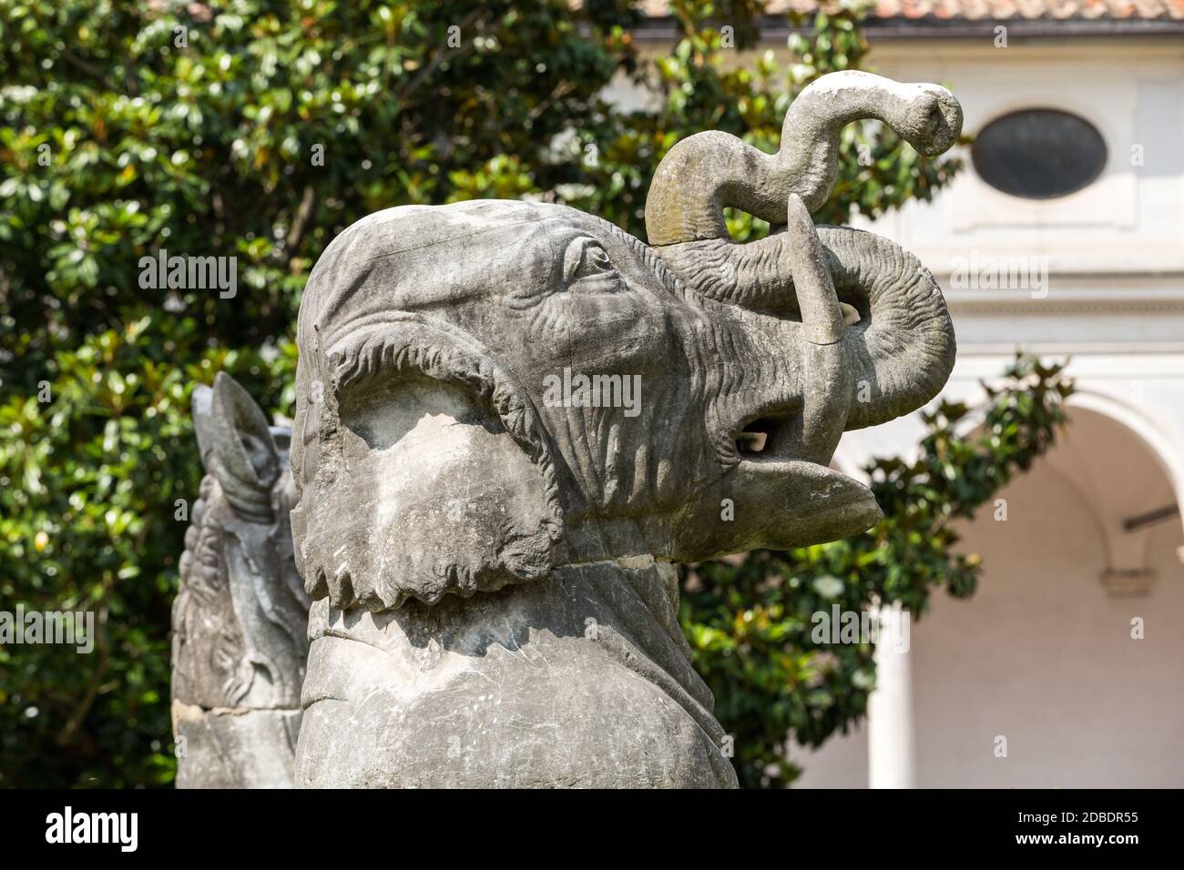 Elephant statue national museum hi-res stock photography and images - Alamy