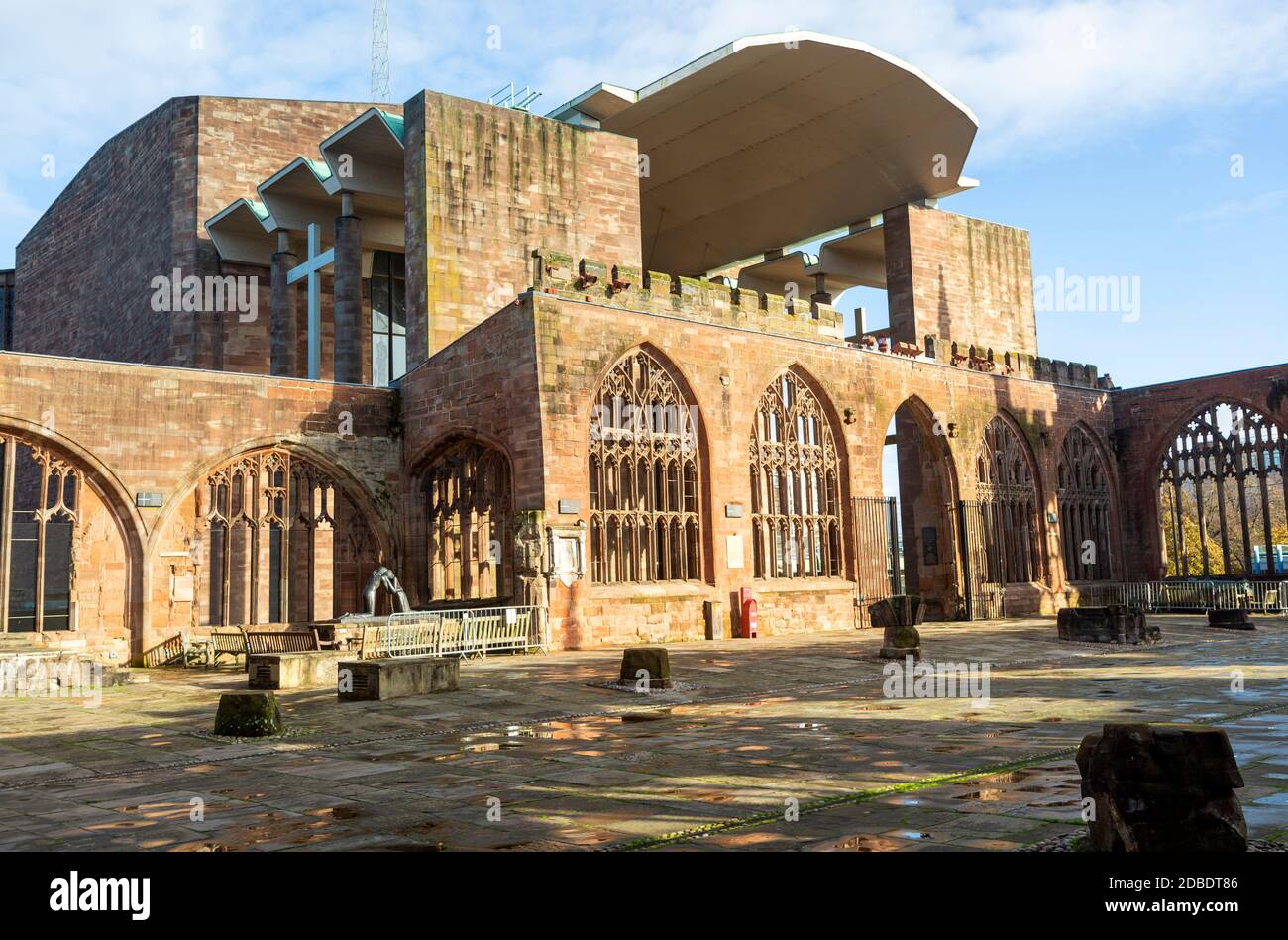 New cathedral building from inside ruins of the old, Coventry, West ...