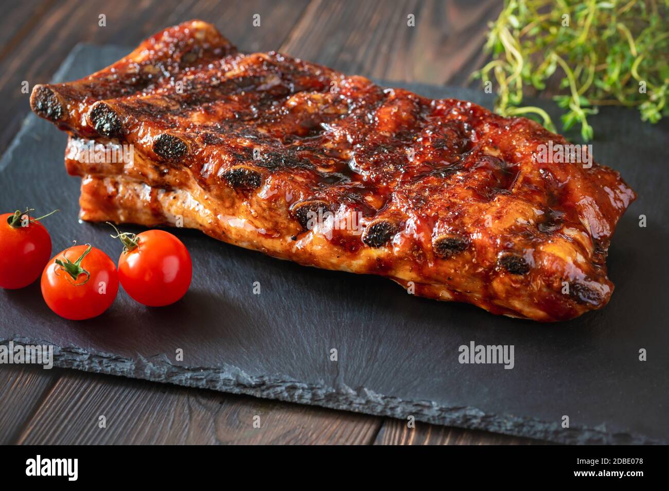Bbq whole pork spare ribs rack hi-res stock photography and images - Alamy