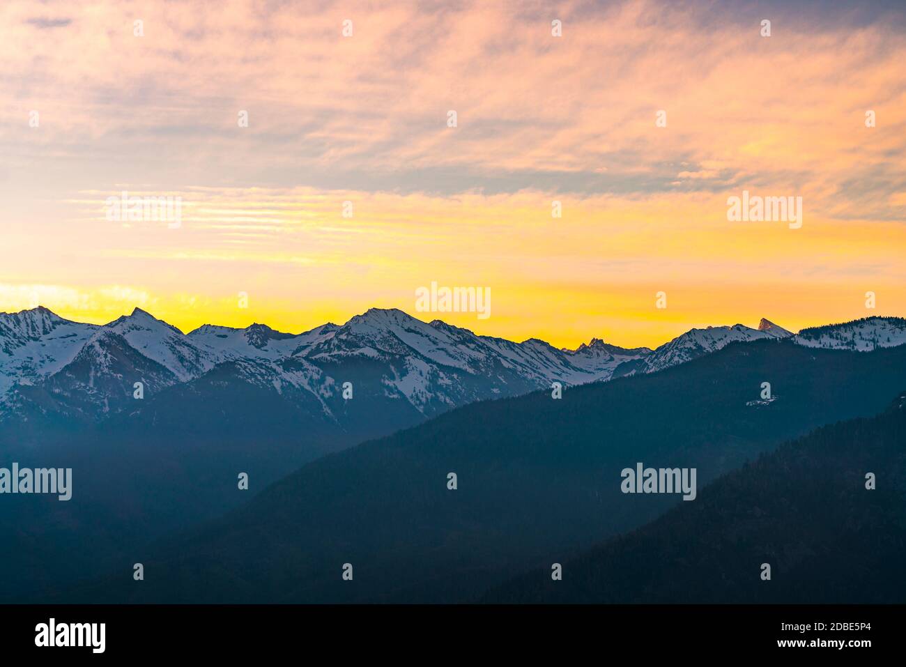 Ariel views alps hi-res stock photography and images - Alamy