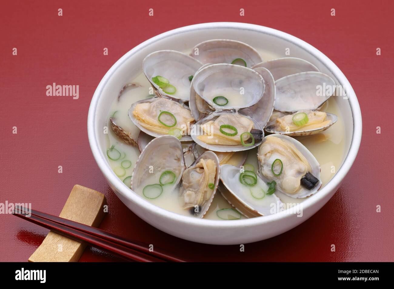 Japanese traditional cuisine, Sake steamed clams, Sakamushi Stock Photo ...