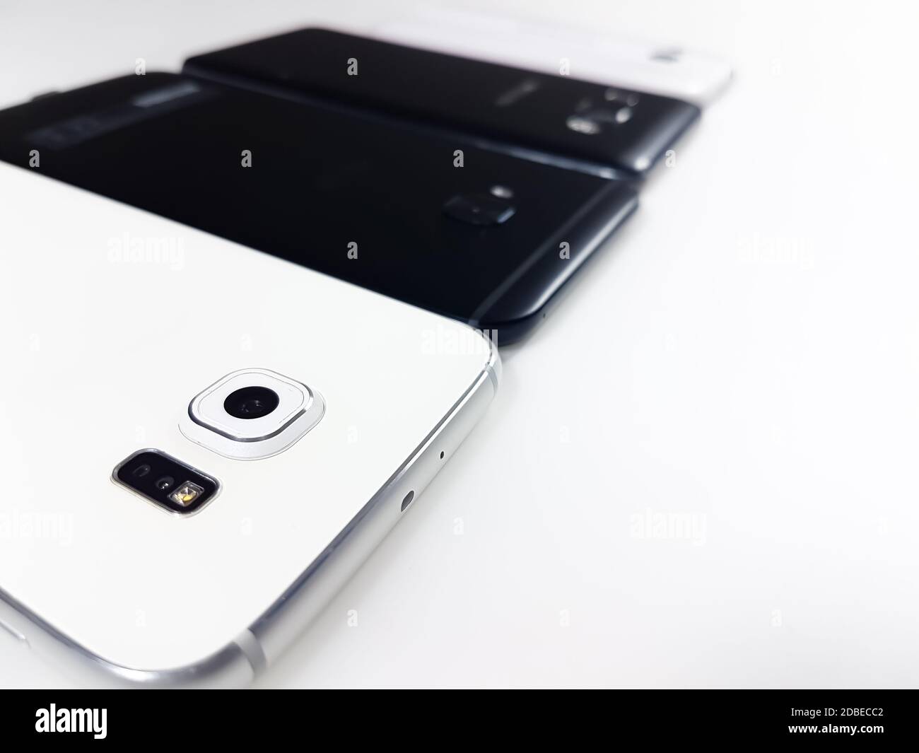 Row mobile phone photo camera hi-res stock photography and images - Alamy