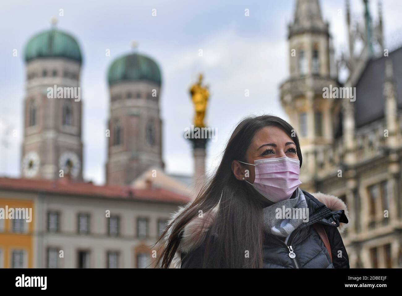Mask compulsory in the pedestrian zones and public places in Munich on ...