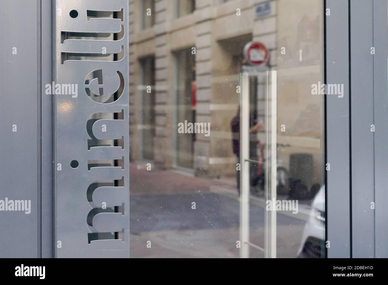 Minelli Logo High Resolution Stock Photography and Images - Alamy