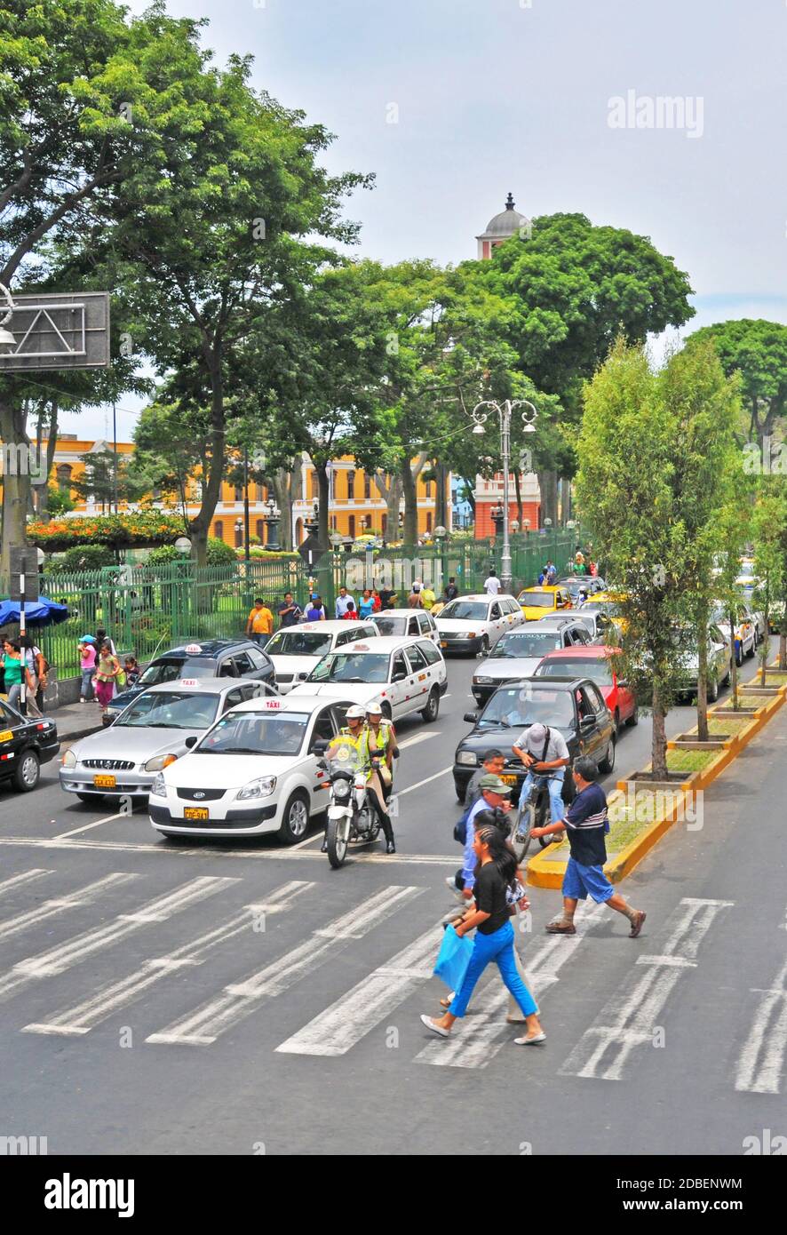 street scene, Lima, Peru Stock Photo - Alamy