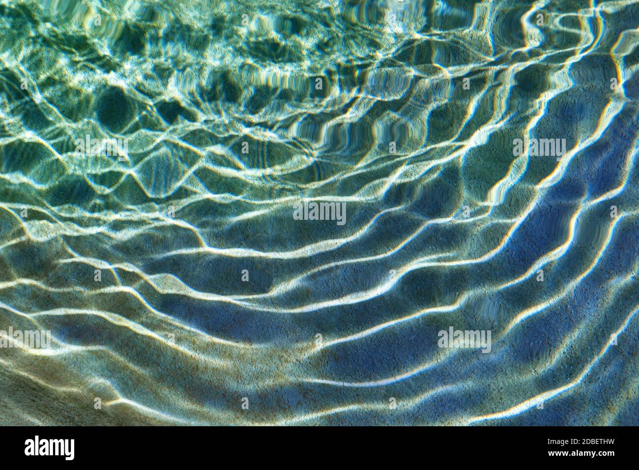 Water basin hi-res stock photography and images - Alamy
