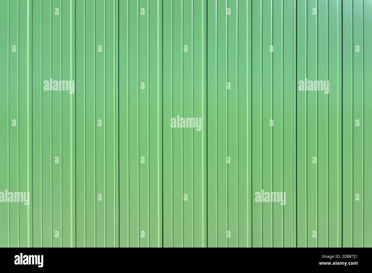 Wall made of green flat aluminum profile Stock Photo - Alamy