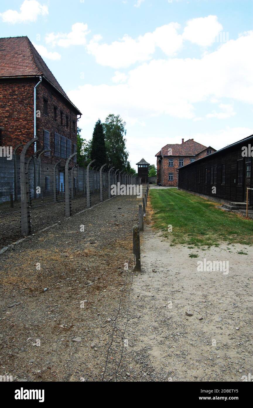 Electric border fence at Auschwitz concentration camp Stock Photo - Alamy