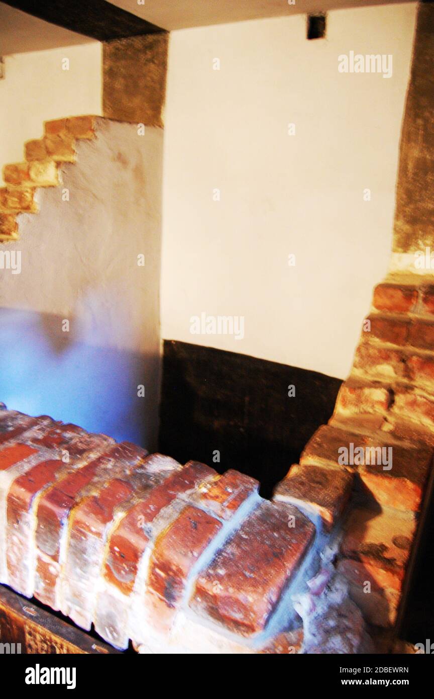 Standing torture cell in Auschwitz concentration camp Stock Photo - Alamy