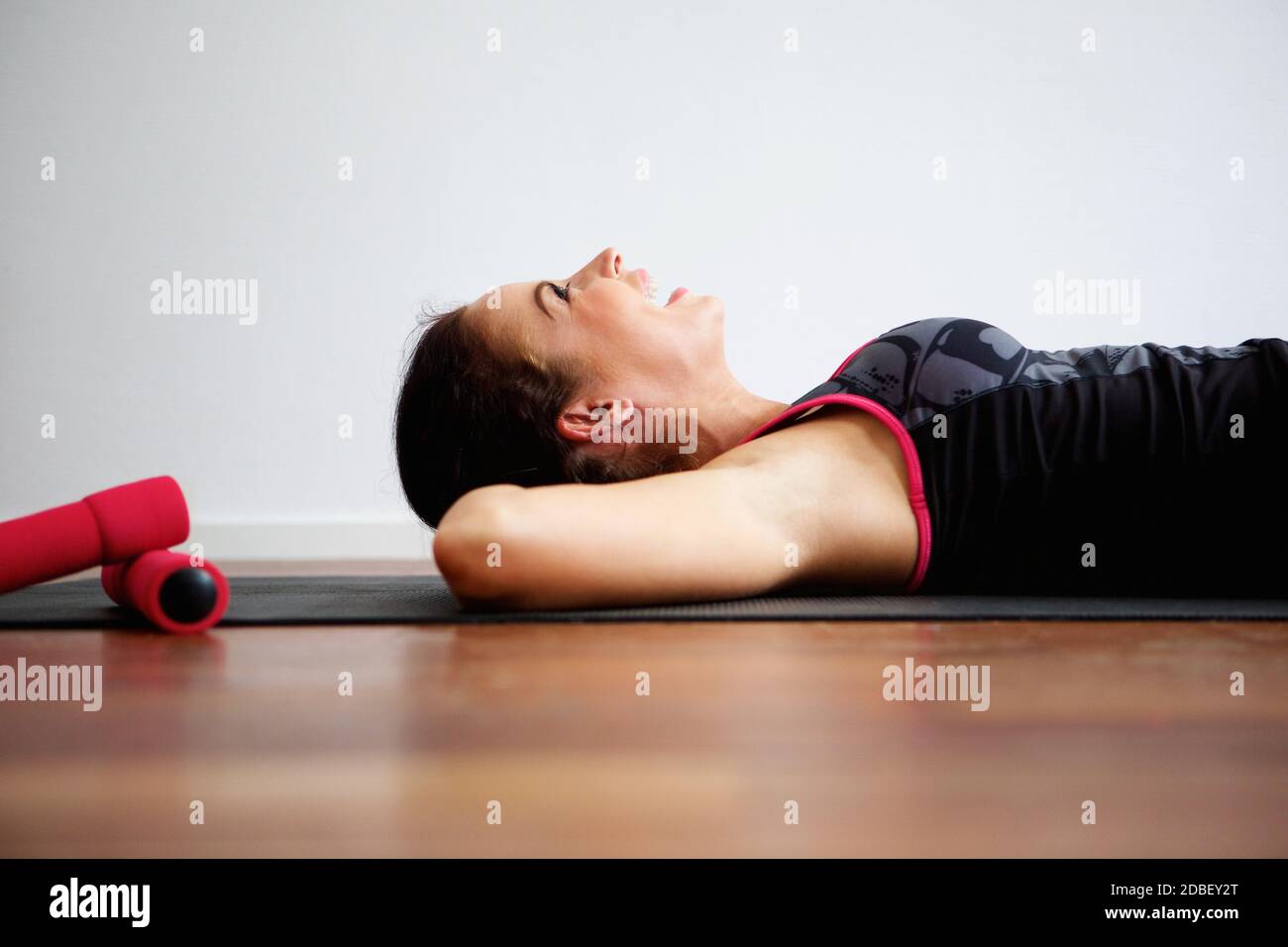 Woman close profile sport hi-res stock photography and images - Alamy