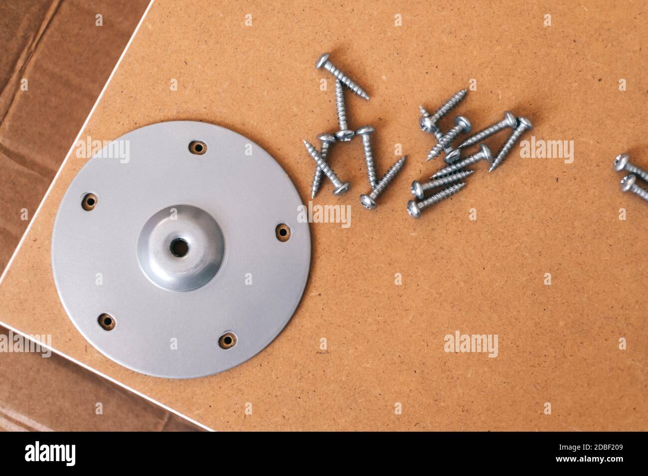 Fixing Plate High Resolution Stock Photography and Images - Alamy