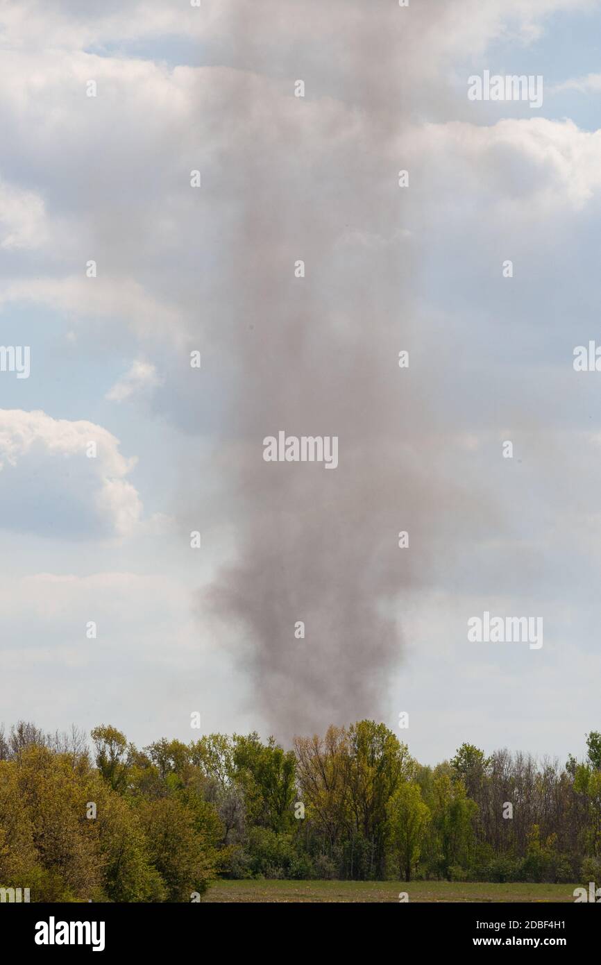 Dust devil hi-res stock photography and images - Alamy