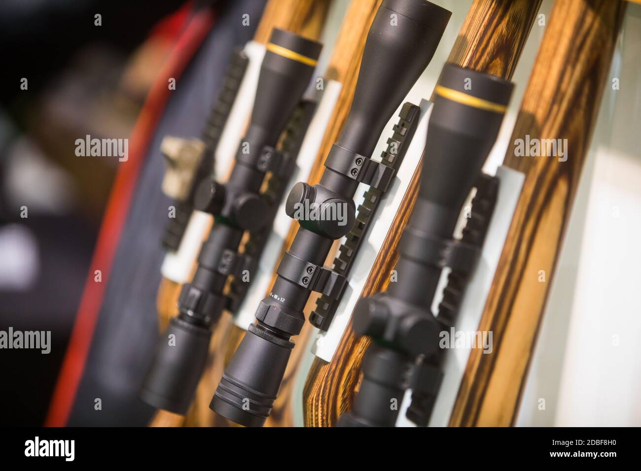 Rifle scopes hi-res stock photography and images - Alamy