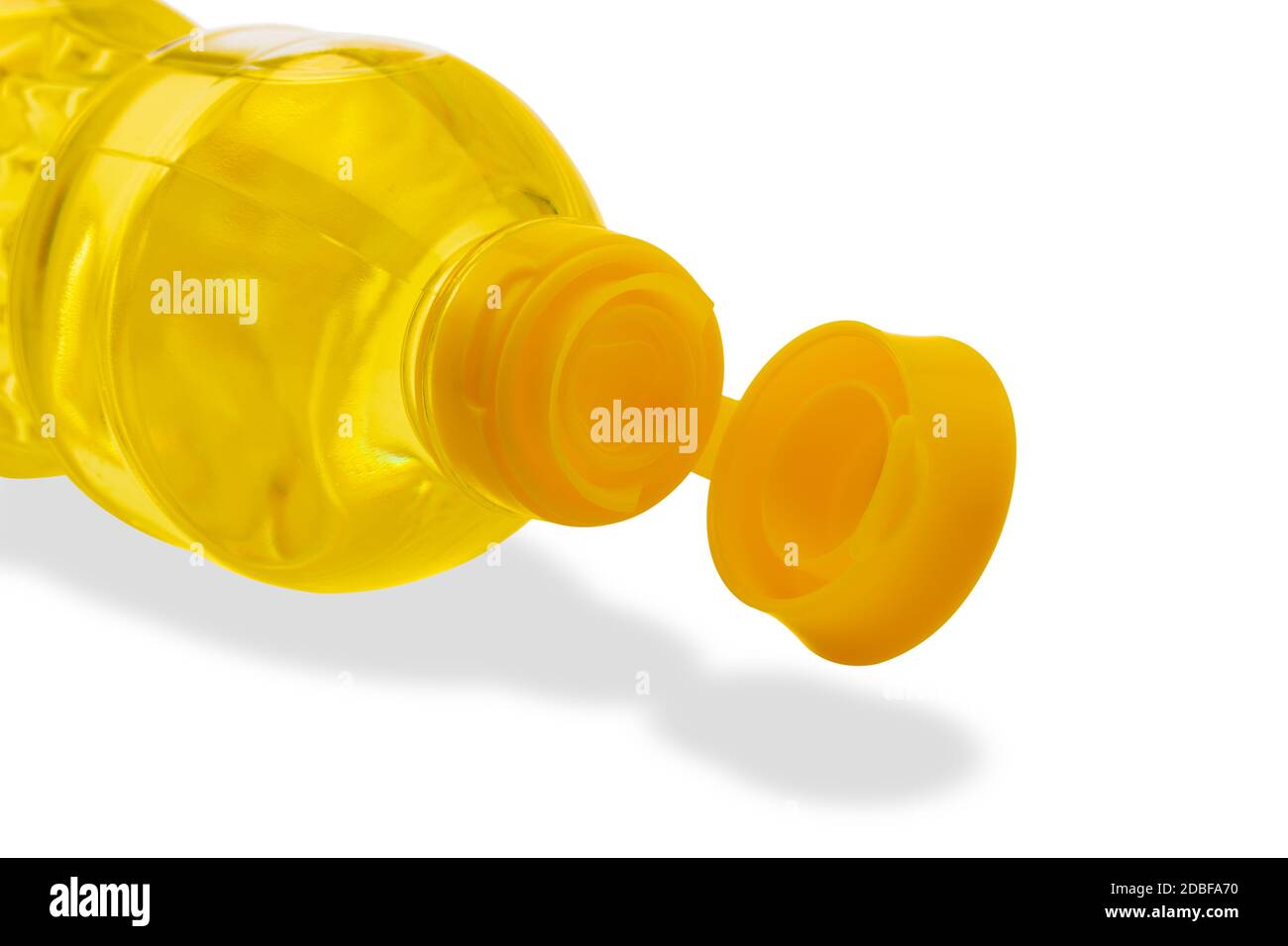 Vegetable oil in plastic bottle isolated on a white background Stock ...