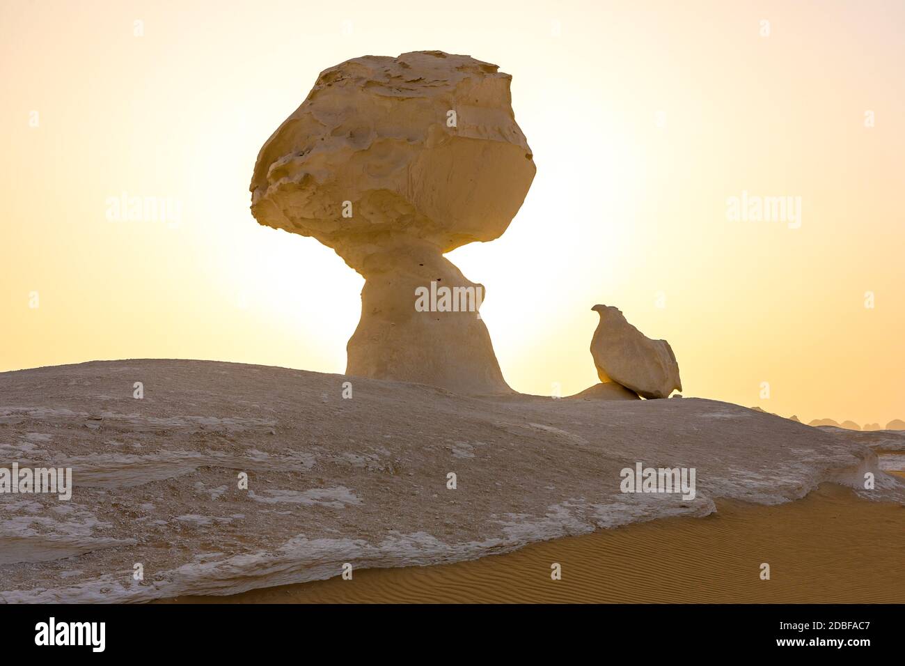 The White Desert at Farafra in the Sahara of Egypt. Africa Stock Photo ...