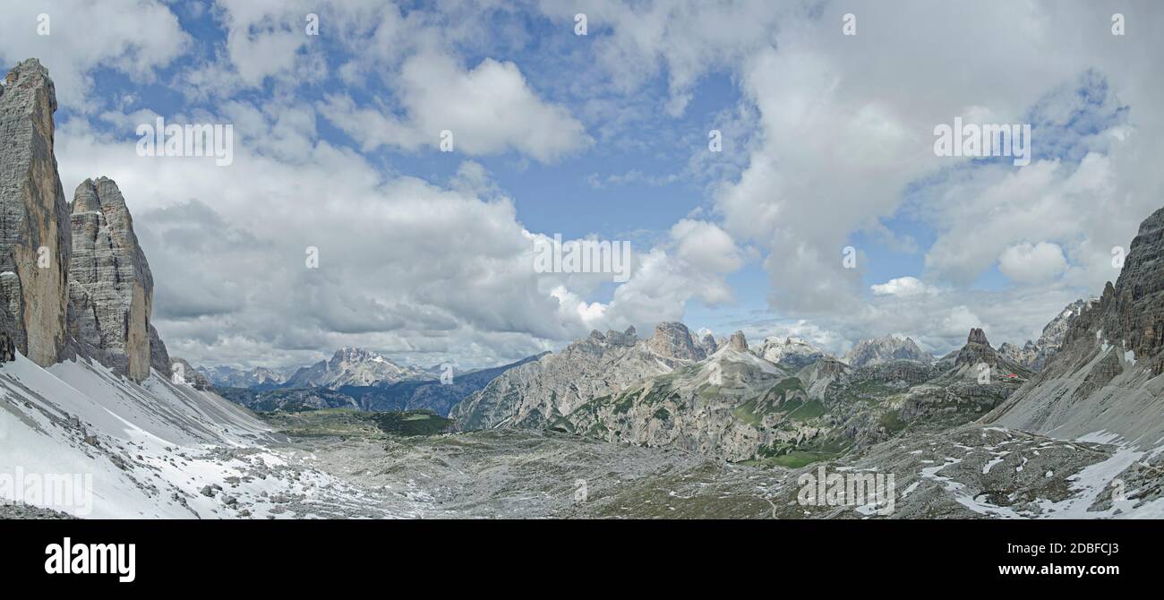 Climbing the three peaks hi-res stock photography and images - Alamy