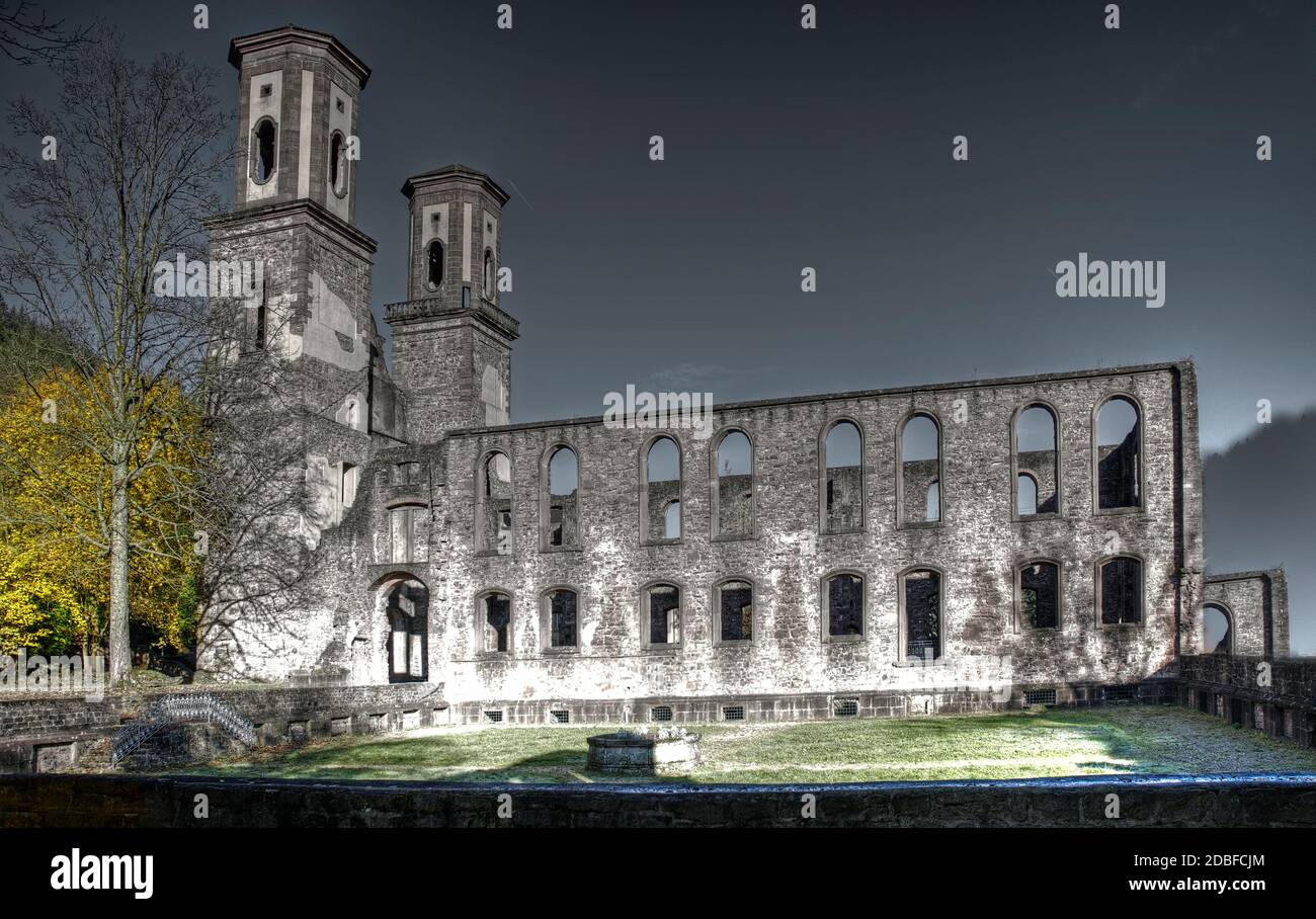 Monastery ruin hi-res stock photography and images - Alamy