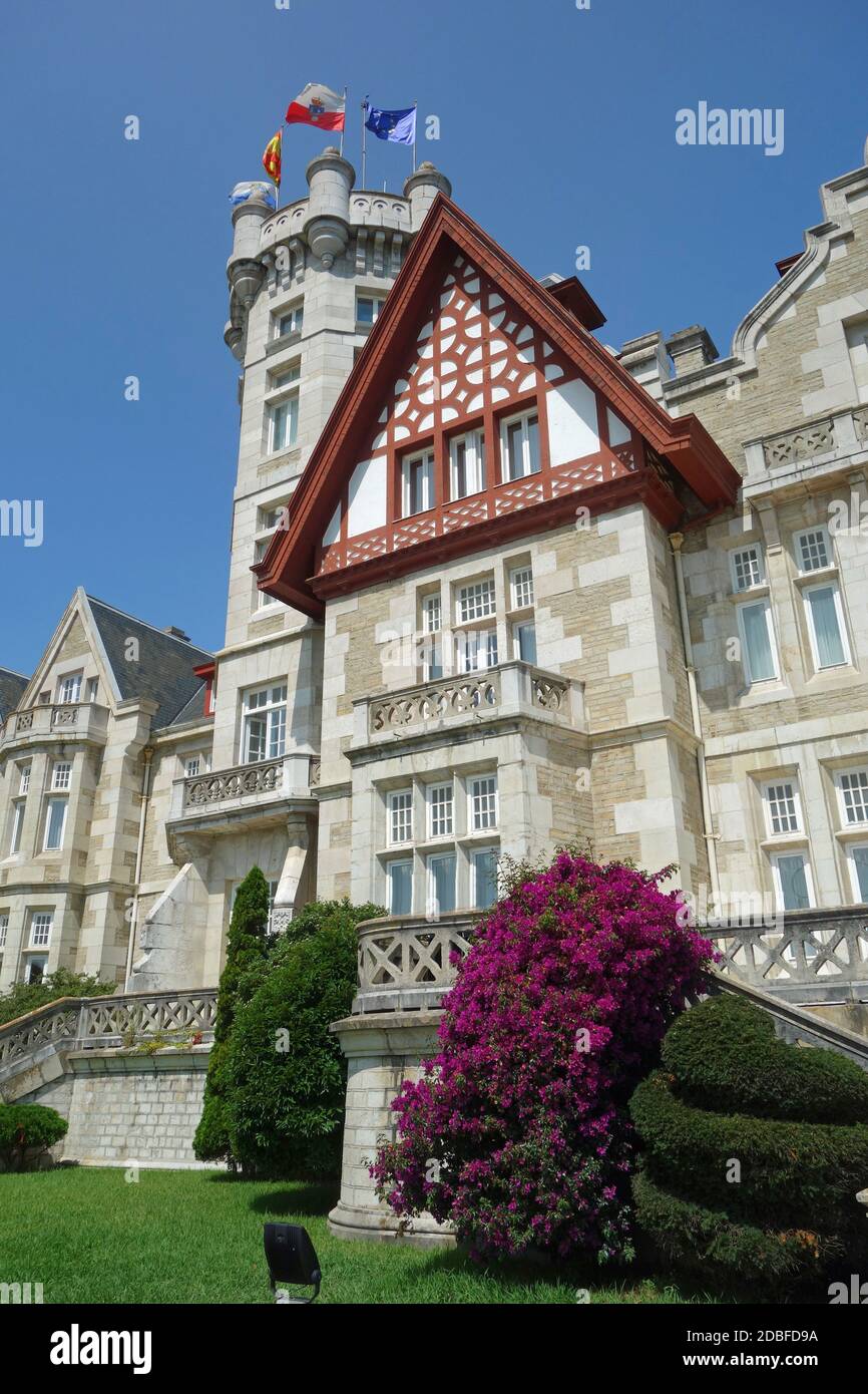 Palacio de la Magdalena in Santander Stock Photo - Alamy