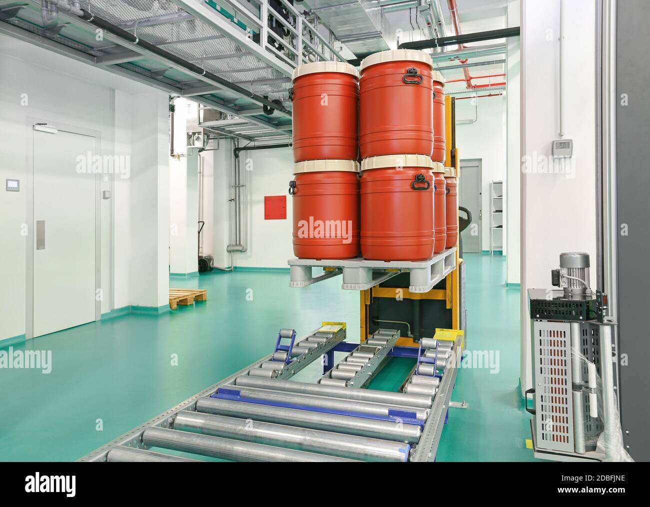 Automated retrieval hi-res stock photography and images - Alamy