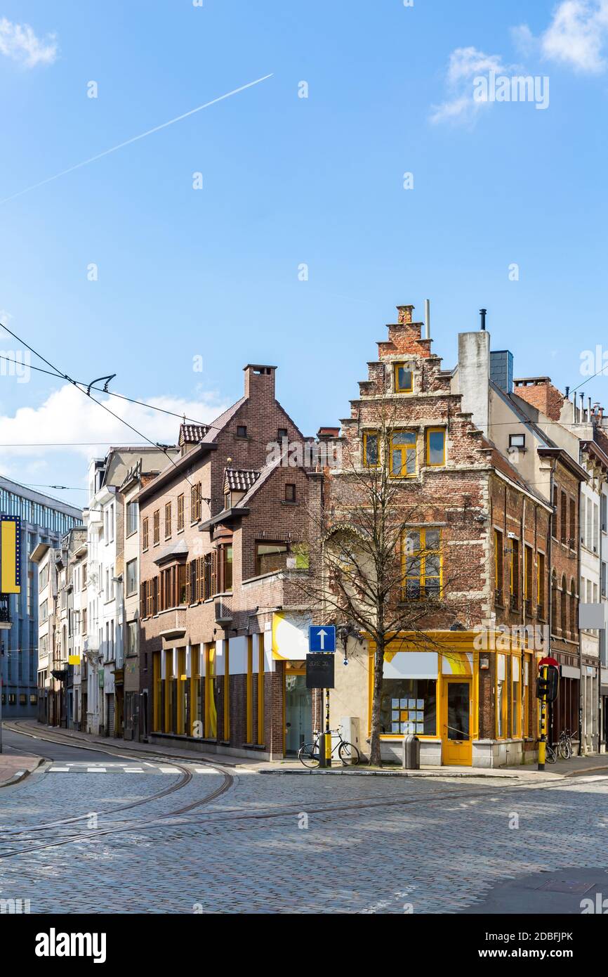 Cityscape of Meir shopping street road in Antwerp downtown in Belgium ...