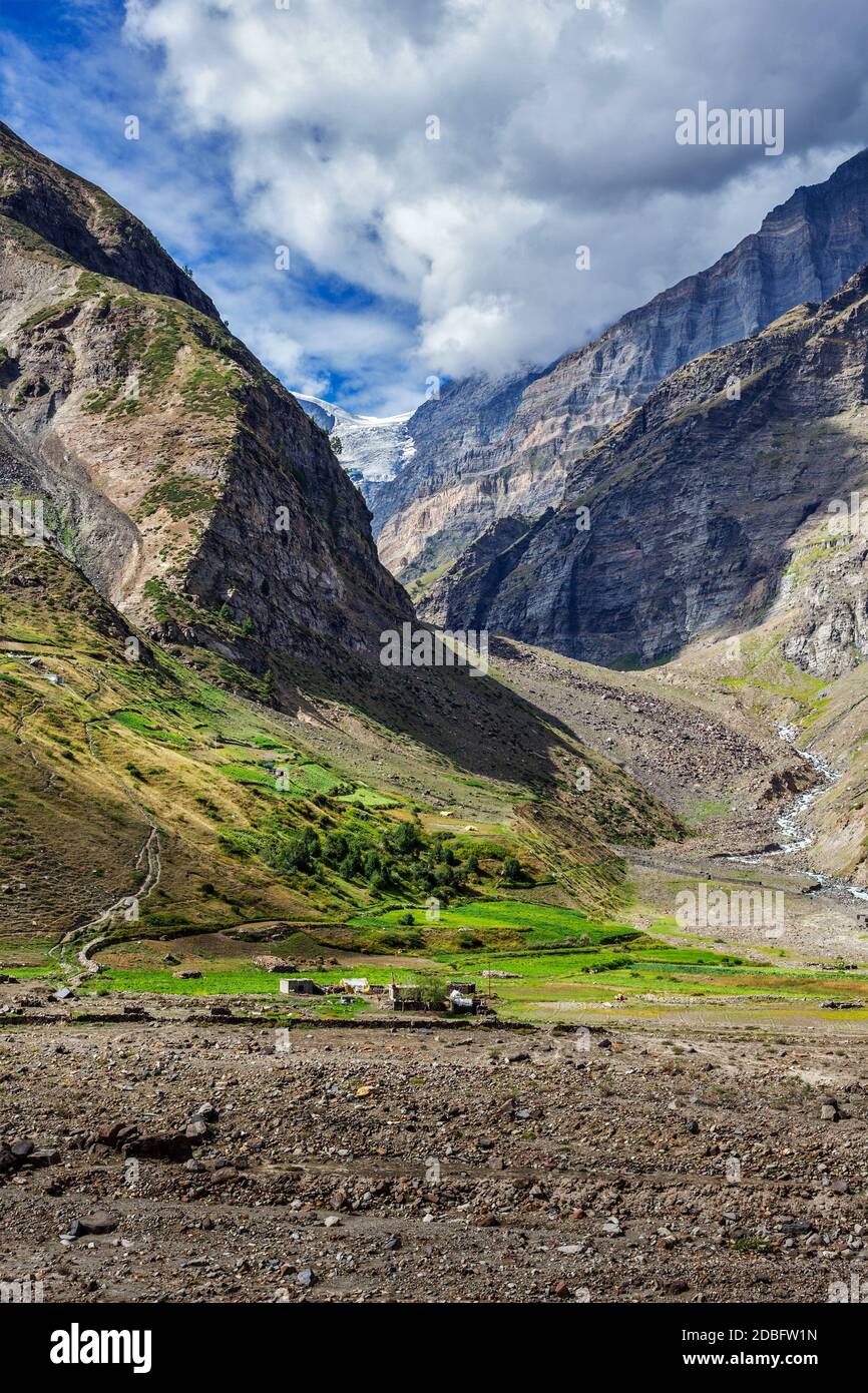 Himalayas mountains and Himalayan landscape in Lahaul valley, India ...