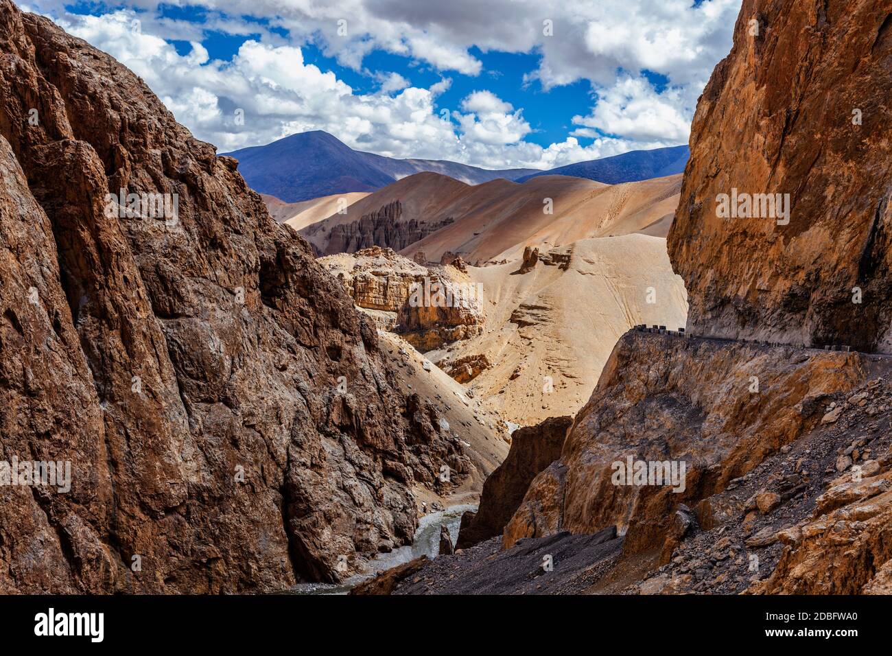 Himalayan landscape in Himalayas along Manali-Leh road. More plains ...