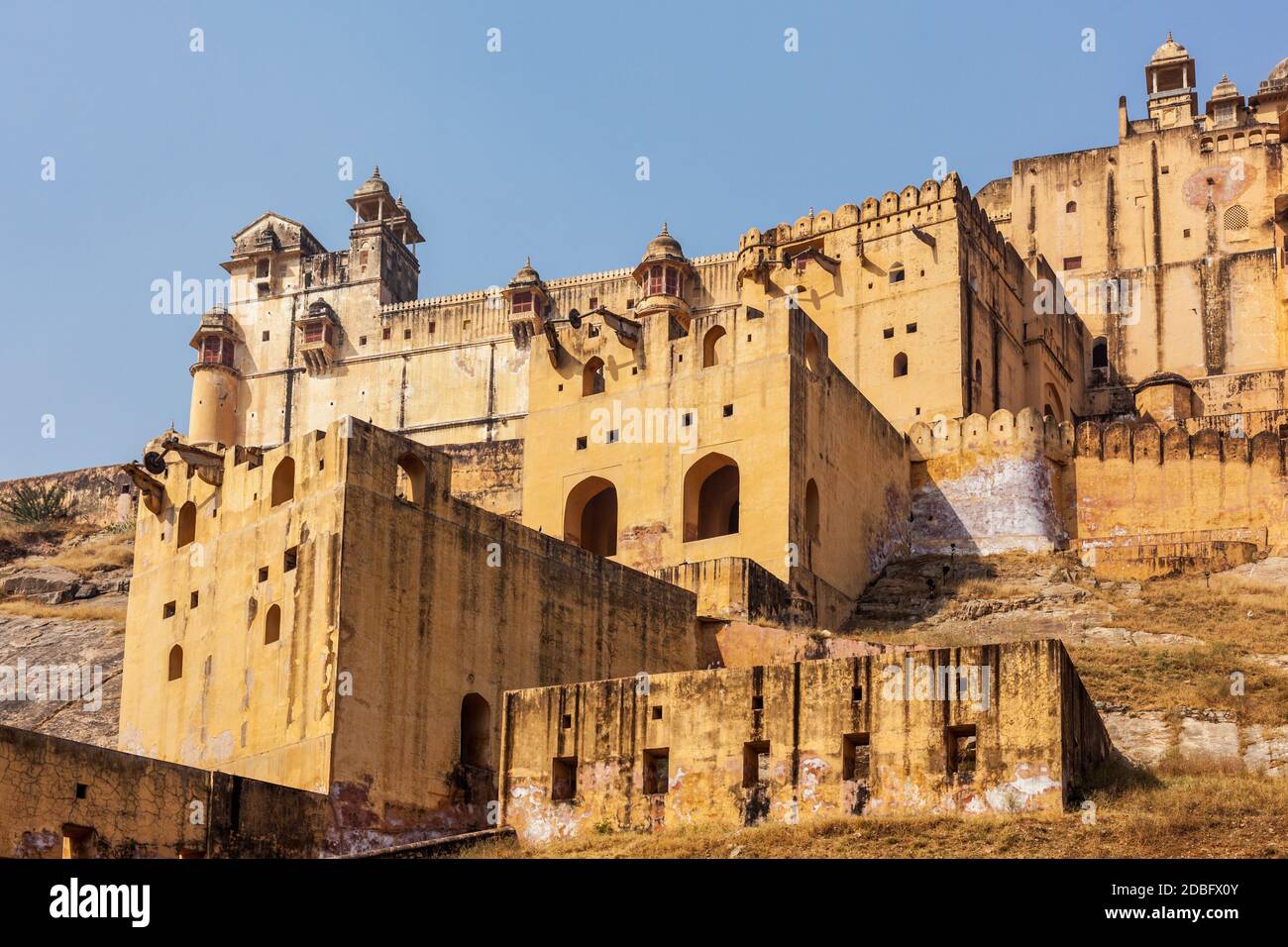 View of Amer (Amber) fort tourist landmark, Rajasthan, India Stock ...
