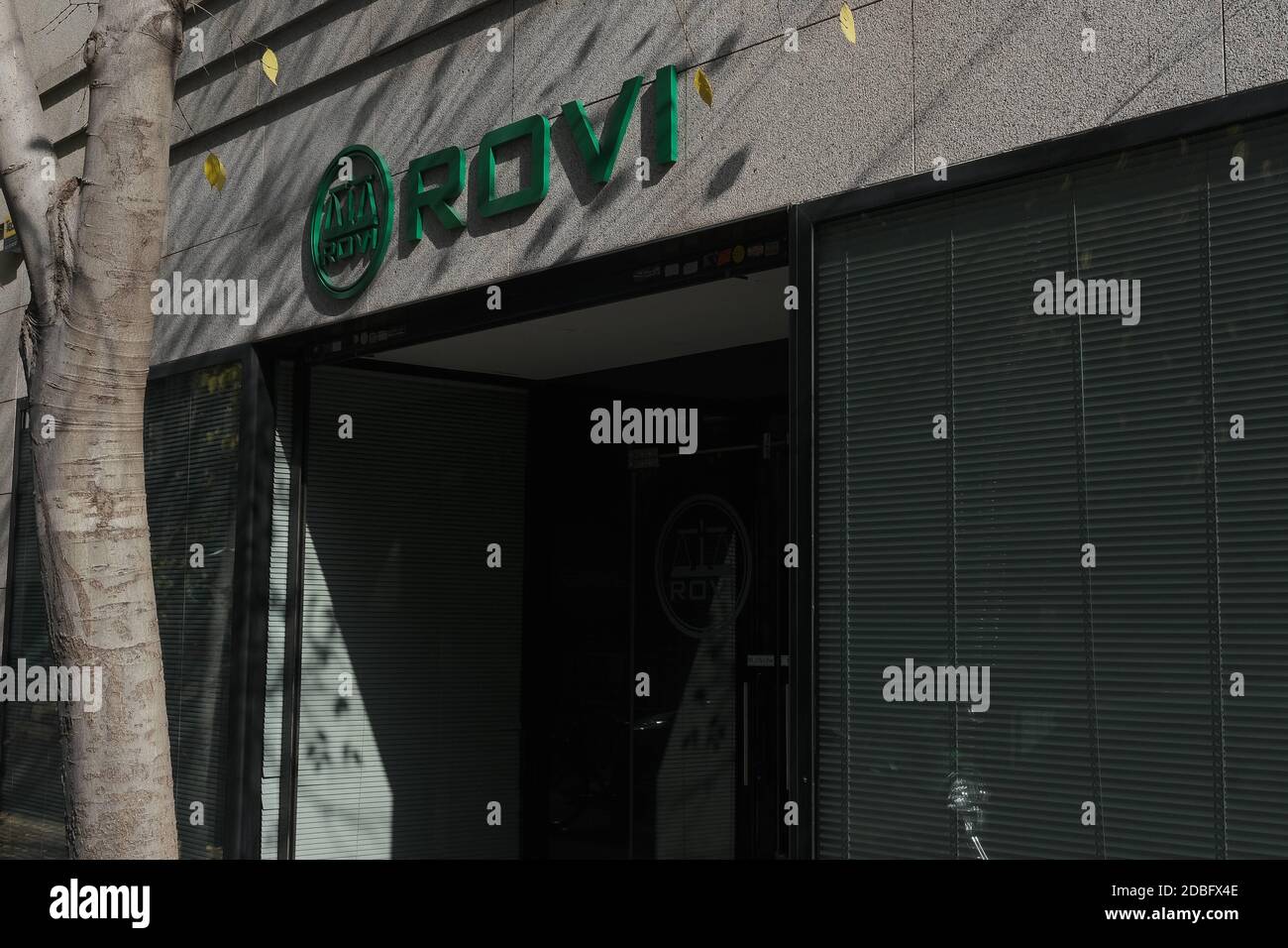 Fabrica moderna hi-res stock photography and images - Alamy