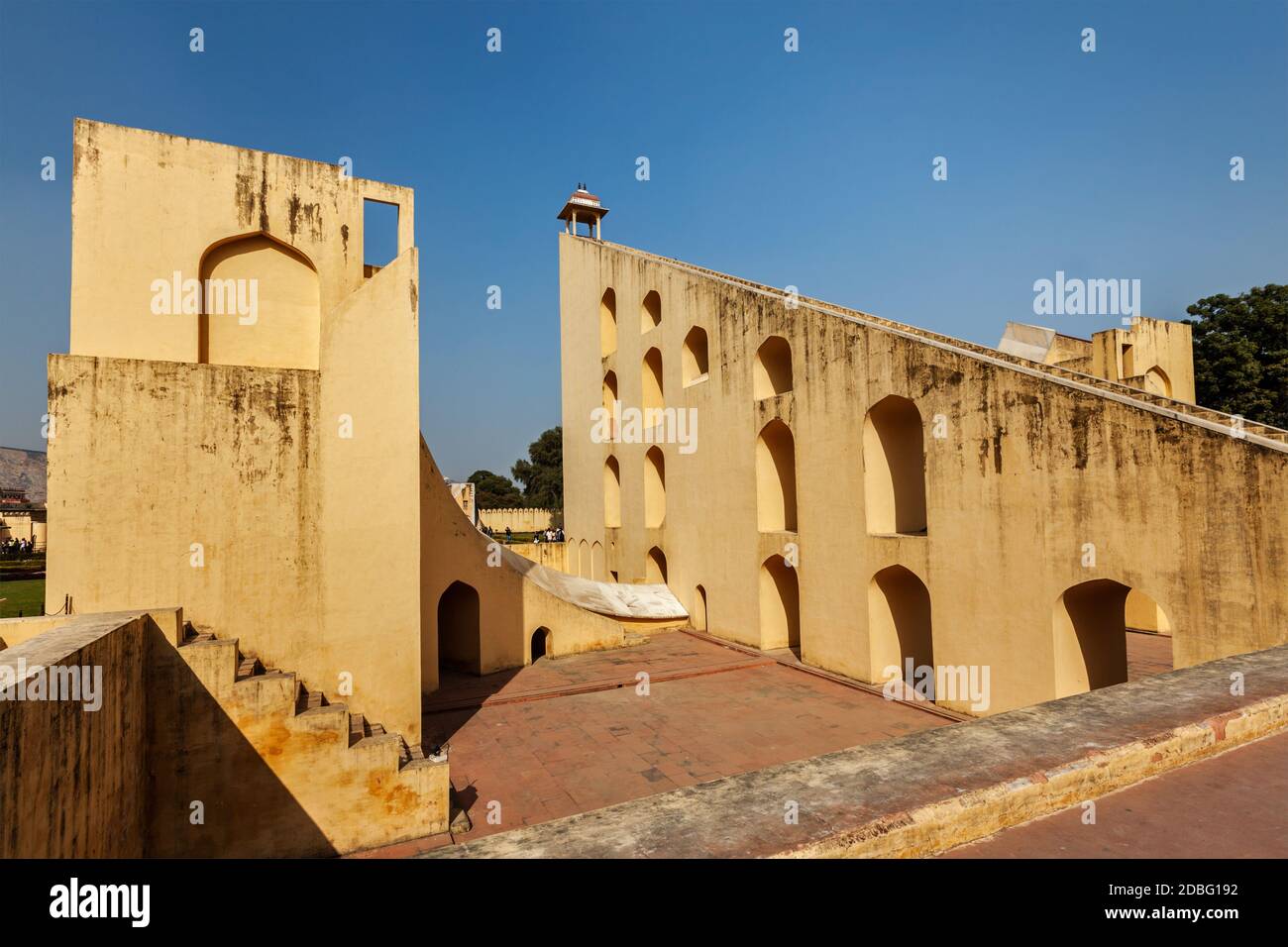 Samrat Yantra - Giant Sundial in Jantar Mantar - ancient observatory ...