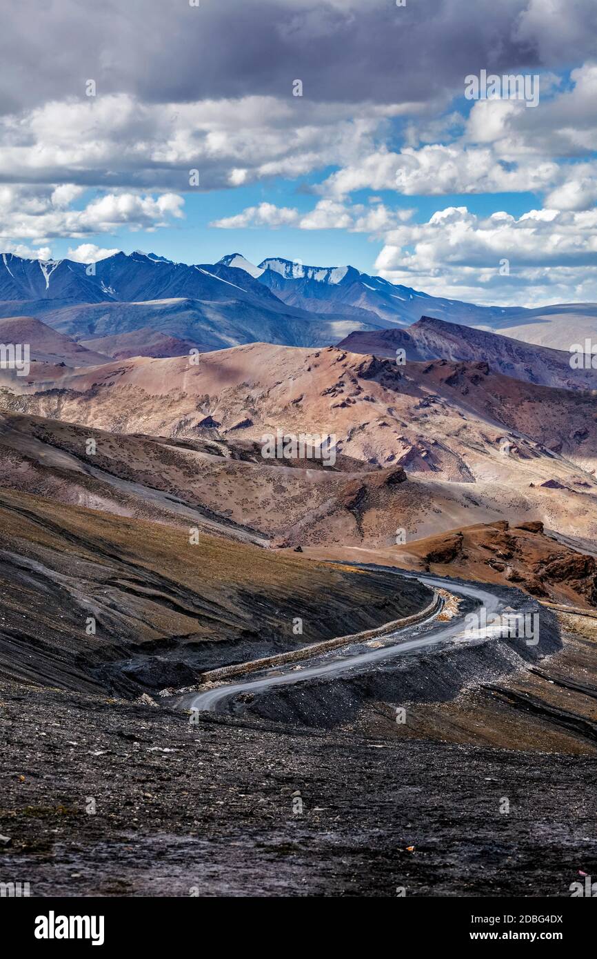 Manali-Leh Highway road from Himachal to Ladakh. Beautiful Indian ...