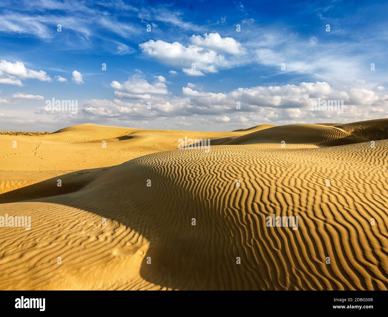 Sam Sand dunes in Thar Desert. Rajasthan, India Stock Photo - Alamy