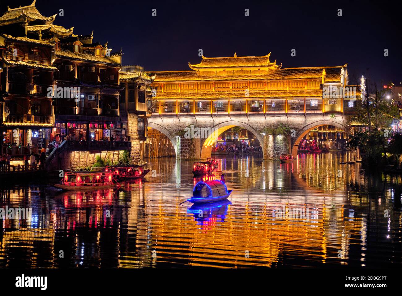 Chinese tourist attraction destination - Feng Huang Ancient Town ...