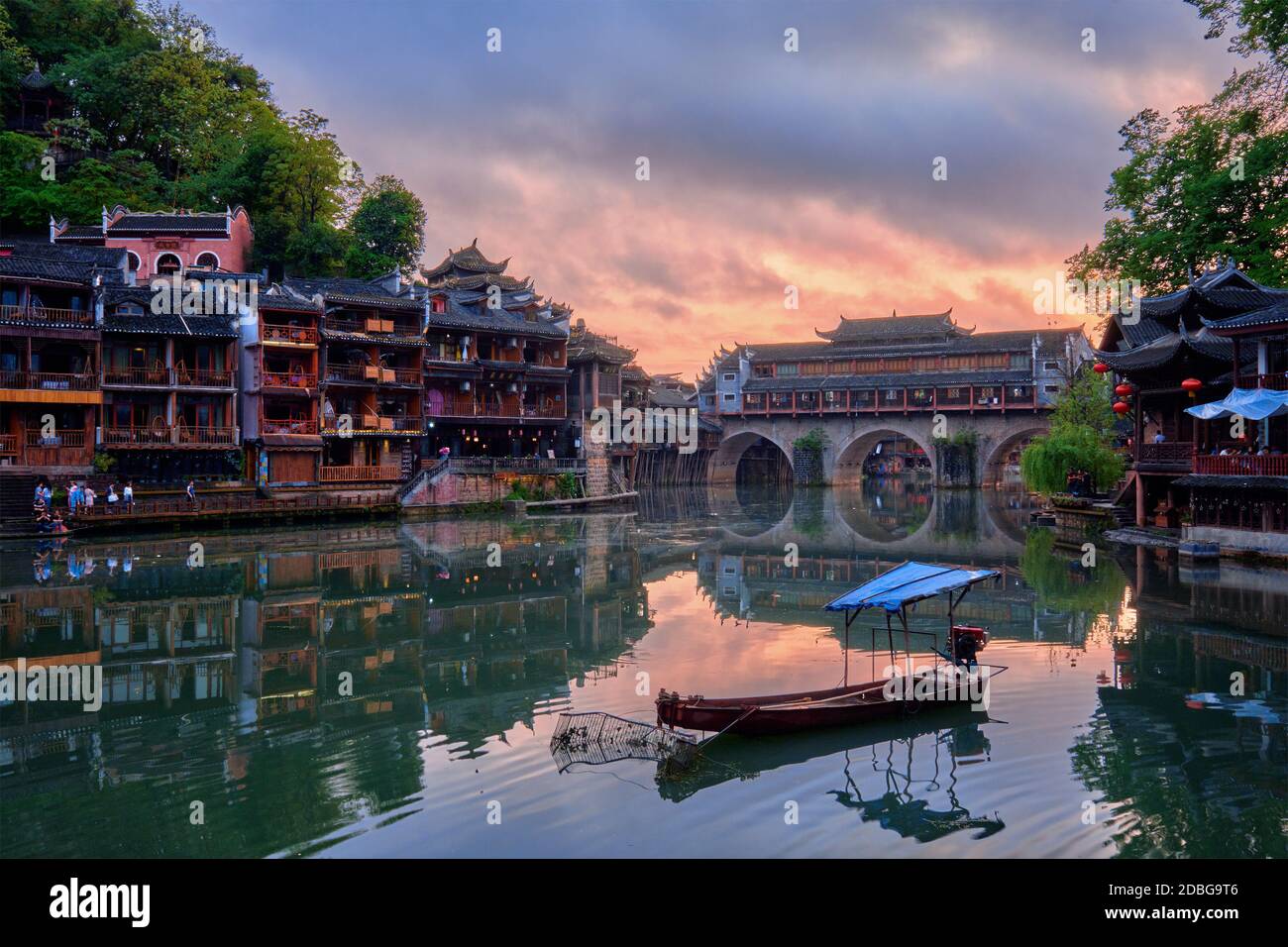 Chinese tourist attraction destination - Feng Huang Ancient Town ...