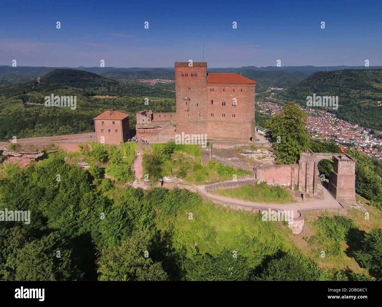 Trifels hi-res stock photography and images - Alamy