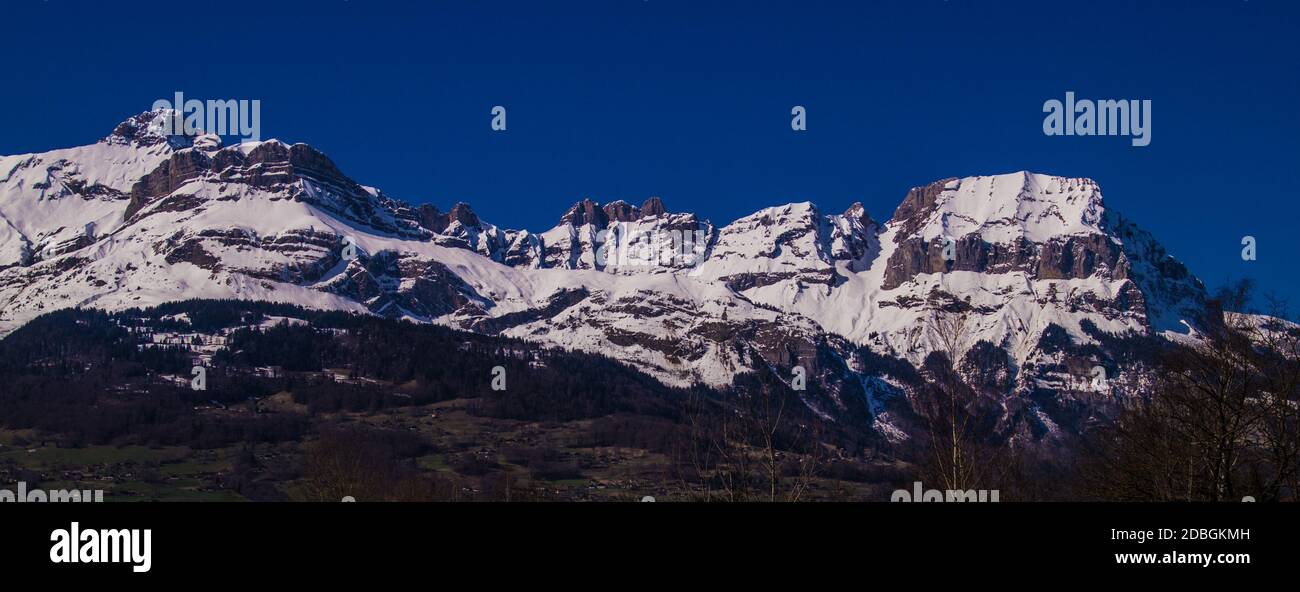 Aravis massif peak hi-res stock photography and images - Alamy