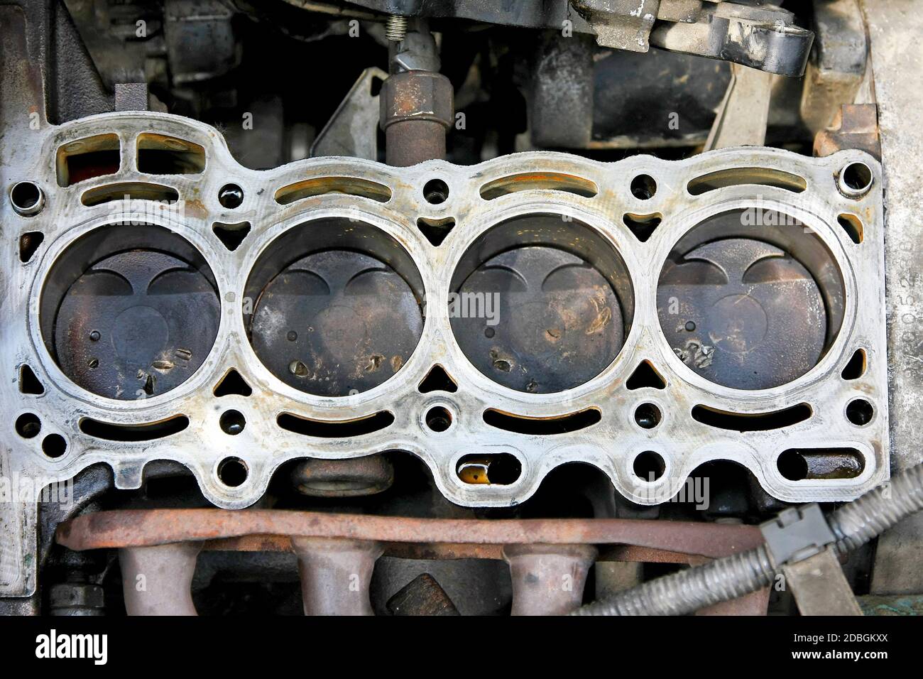 Engine pistons hi-res stock photography and images - Alamy