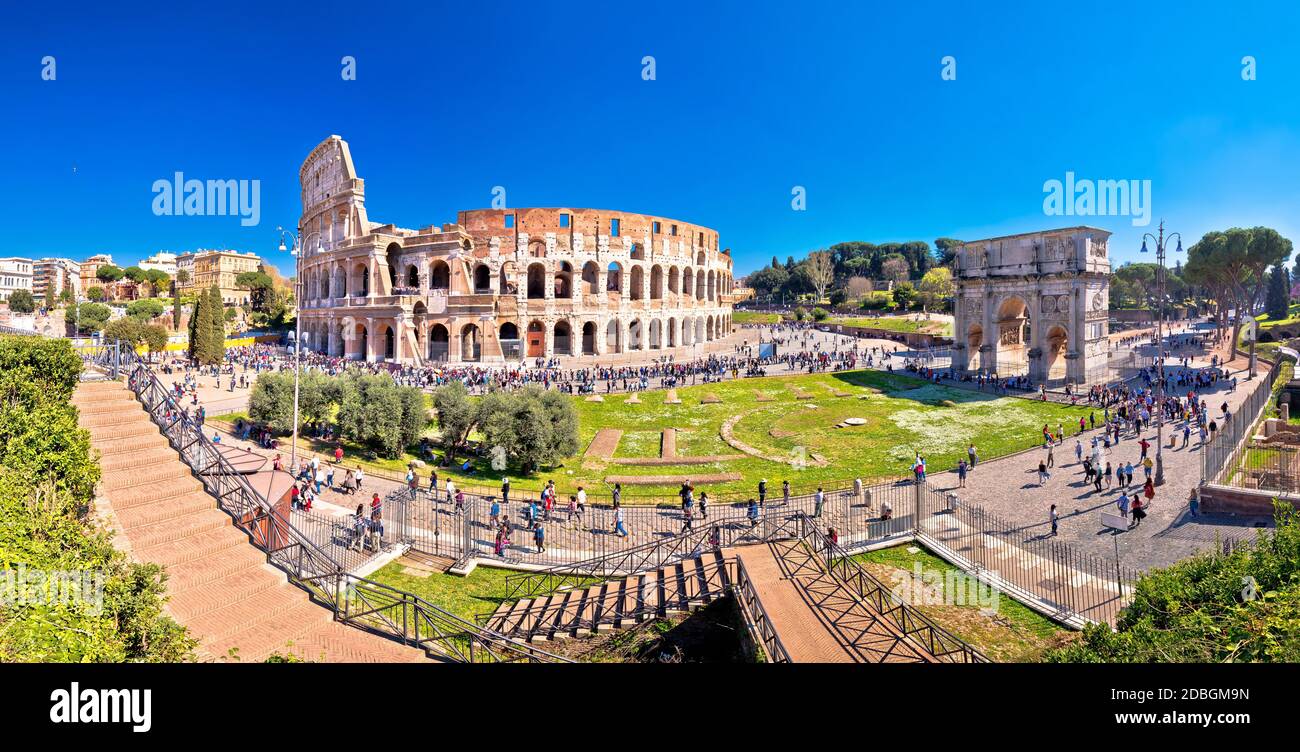 Rome. Colosseum of Rome and Arch of Constantine scenic panoramic view ...