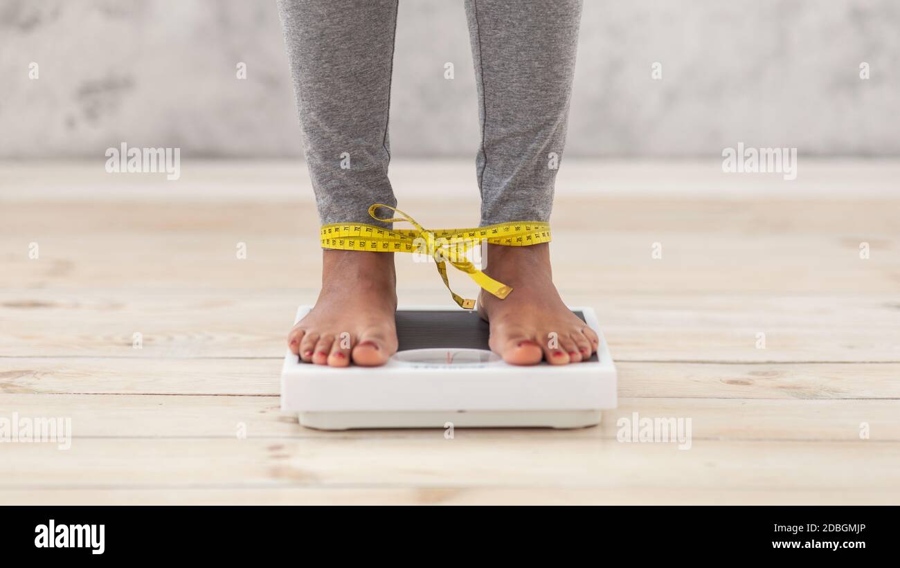 Eating disorder scales hi-res stock photography and images - Alamy