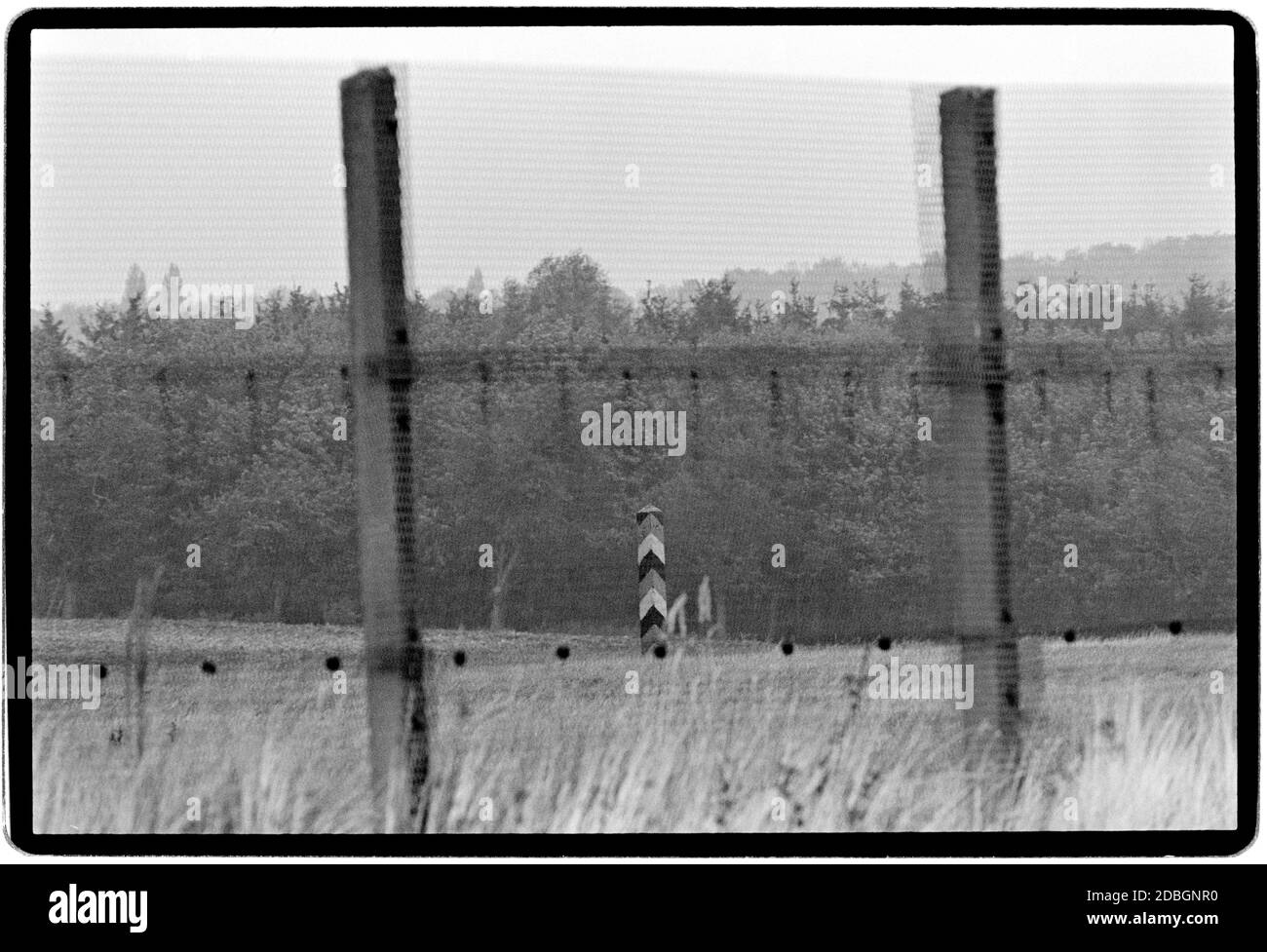 East germany border fence hi-res stock photography and images - Alamy