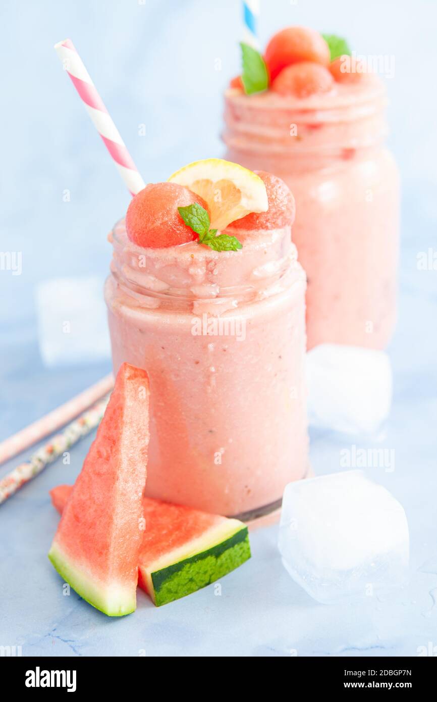 Melon milkshake hi-res stock photography and images - Alamy