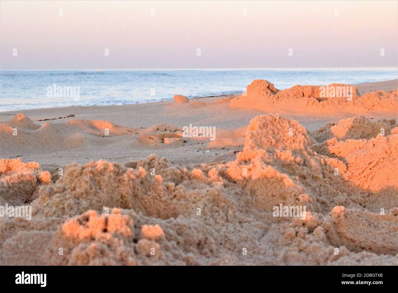 Summer beach scene beige hi-res stock photography and images - Alamy