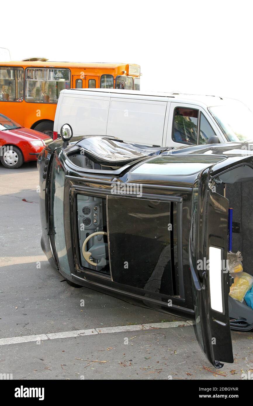 Car roll over hi-res stock photography and images - Alamy