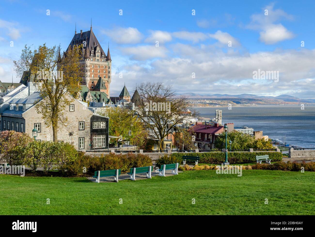 Panoramic view of Upper Town of Old Quebec City and Saint Lawrence ...