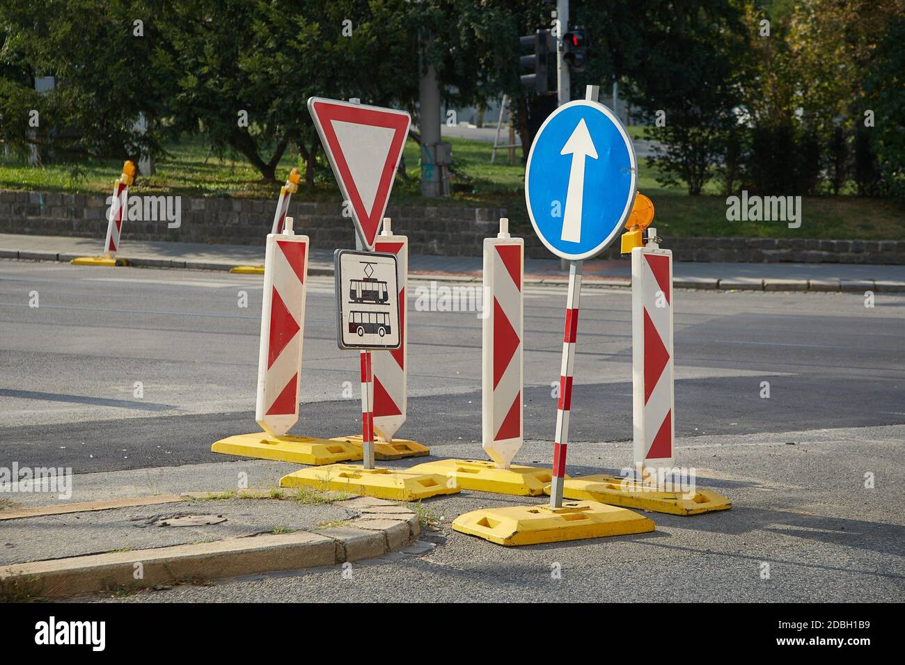 Road construction with warning signd sign Stock Photo - Alamy